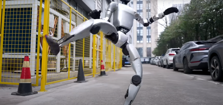 Mercedes-Benz erprobt humanoide Roboter 🤖 Apollo von Apptronik ...